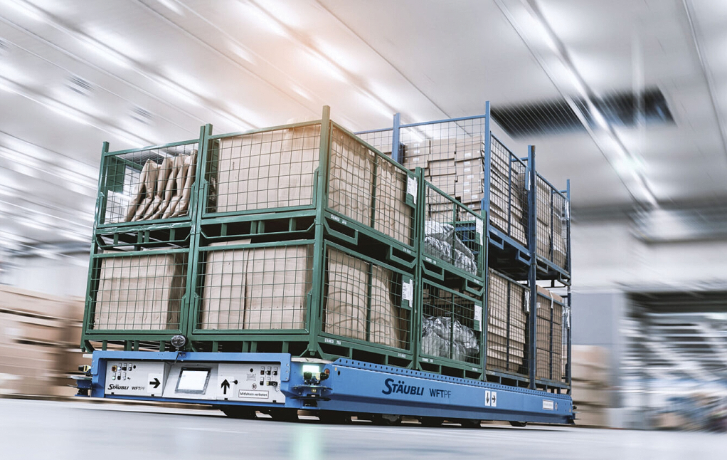Stäubli WFT: the future of the plastics industry with AGV platforms I ...